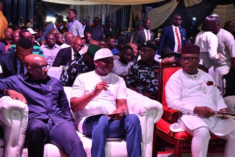 Akpabio Launches Nddc Scheme For 10000 Ndelta Youths