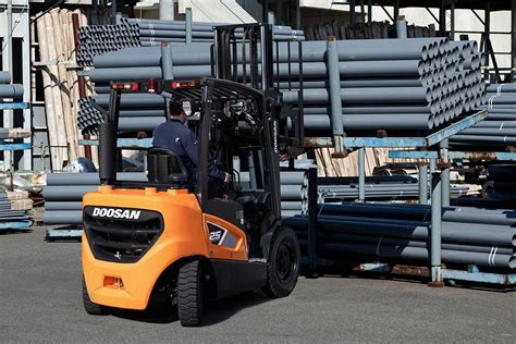 Diesel Counterbalance Forklifts In Bristol Solution Mhe