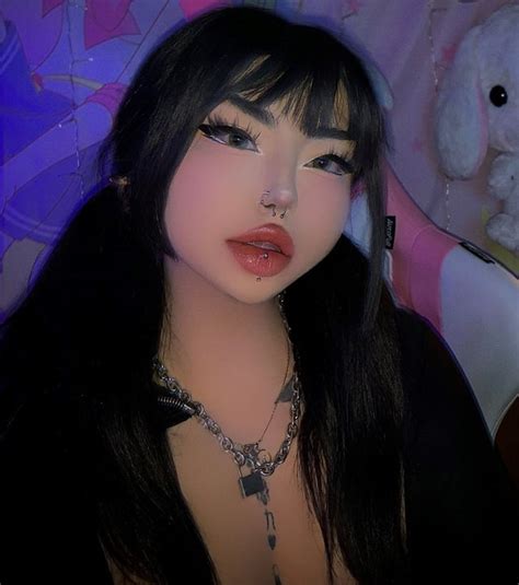 Whos She R Pornid