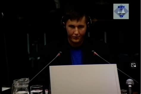 Slobodna Dalmacija Enver Husić Jedini Je Preživjeli Sa Snimke Iz Sandića Kod Srebrenice