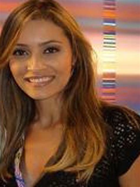 Egri Patrícia Costa A Elegância De Uma Repórter