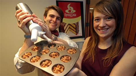 1분 만에 케이크를 만든다고