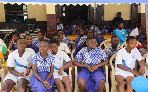 Reading Promotion With Dr G A Agambila At La Bawaleshie Presby 1 And 2