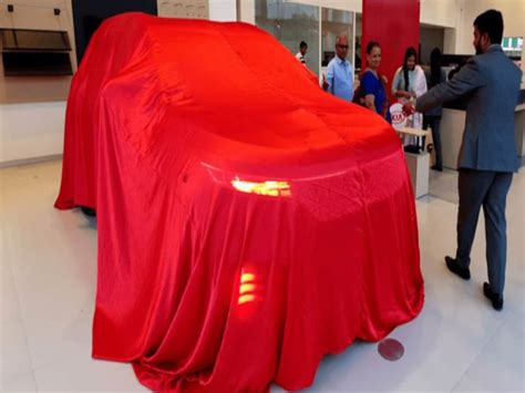Tata Motors 50000th Ev Delivered To Tata Chairman Nexon Electric Suv इस
