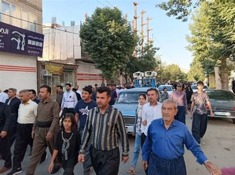 پیاده‌روی خانواده‌های جوانرودی به مناسبت هفته بهزیستی سازمان بهزیستی