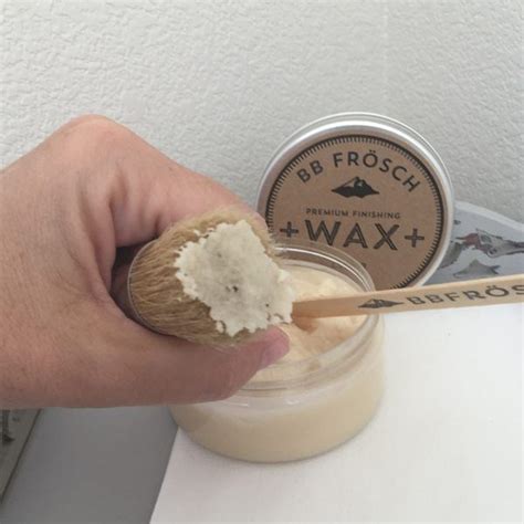 Chalk Paint No Mess Distress Tutorial