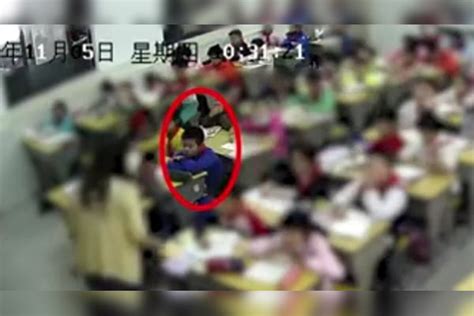 小学生7次举手后离世，法院判学校担责20，爸爸：关键证据缺失