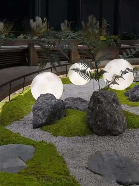 Basalt Landscaping Boulders For Garden Design Projects From China