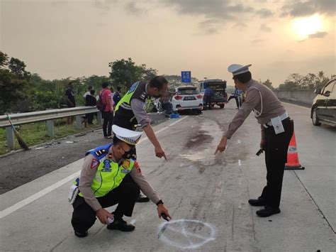 Berita Dan Informasi Kecelakaan Di Jalan Tol Terkini Dan Terbaru Hari