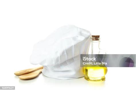 요리사의 모자를 쓰고 요리하는 모습 하얀 배경에 고립된 0명에 대한 스톡 사진 및 기타 이미지 0명 구도 깨끗한 Istock