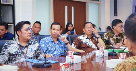 Pj Sekda Musni Wijaya Pimpin Rakor Penyusunan Laporan Evaluasi Kinerja Penjabat Muba Triwulan Ii