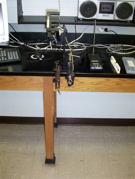 Physics 151 Lab Setup Instructions Projectile Motion Fall 2004