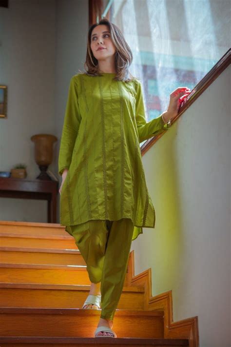 Handmade Pakistani Dresses