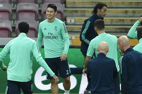 Lo Que Nadie Vio James Rodríguez Dio Que Hablar Por Gesto En El