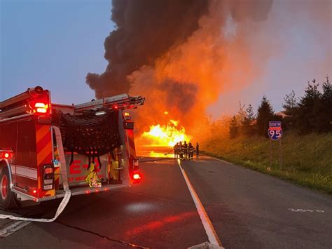 Norwalks I 95 Overpass Demolished Efforts Underway To Repair Highway