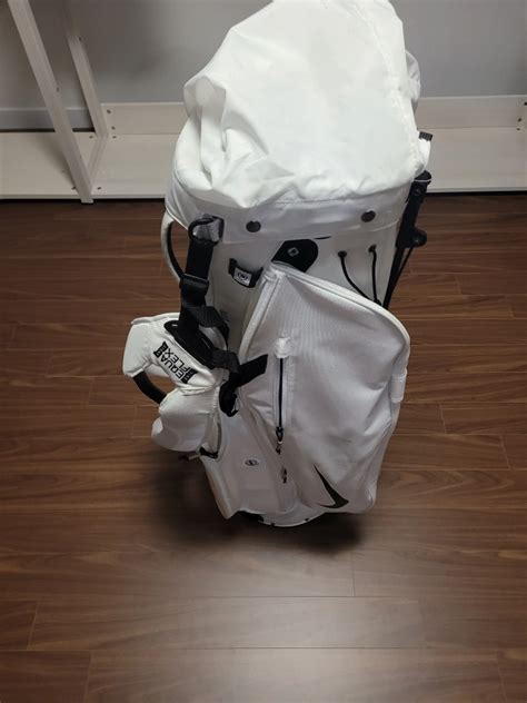 나이키 경량 스탠드백 캐디백 화이트 당근 중고거래