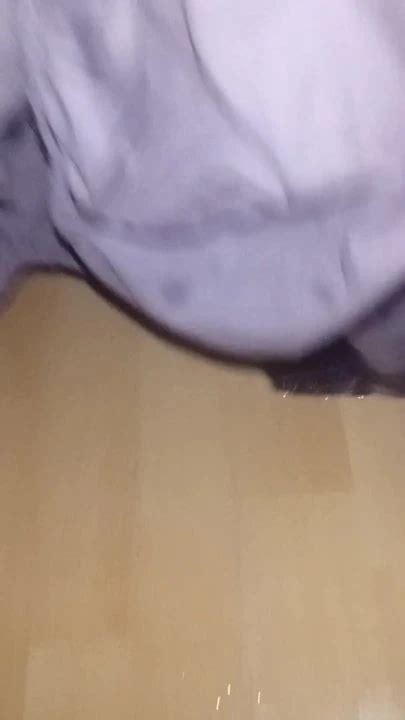 London Blk Squirter Sheet Soaking British Squirting Porn Xhamster