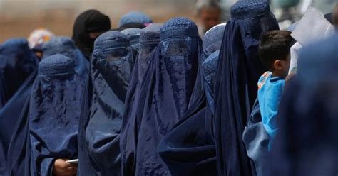 Los Talibanes Prohibieron La Voz De Las Mujeres Ahora No Pueden Hablar Cantar O Recitar En