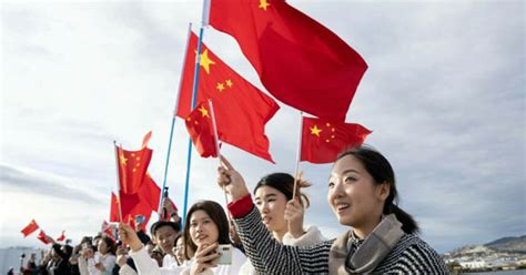 China se confruntă cu cea mai gravă cădere a preţurilor