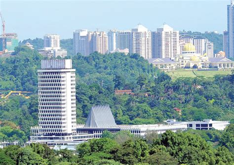 Dewan Rakyat Passes Budget 2021 At Policy Stage