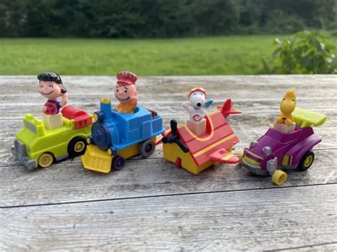 Peanuts Charlie Brown Snoopy Figuren Mc Donalds Komplettsatz 4 Stück