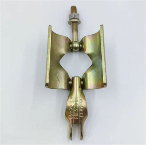 Hoarding Panel Scaffold Coupler For Scaffolding Tube Hoarding Coupler And Right Angle Coupler