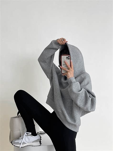 主推解构式明线卫衣女设计感小众 火龙果白色连帽卫衣女春秋 阿里巴巴
