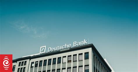 Deutsche Bank To Pay 75m To Settle Lawsuit By Epstein Accusers Rnz News
