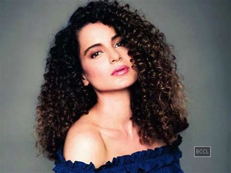 Kangana Ranaut Sets The Record Straight On Simran Writer Apurva
