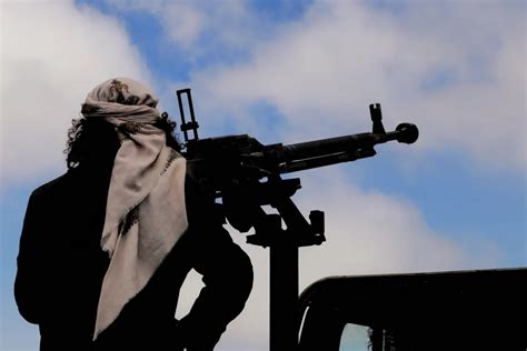 Хуситы заявили об ударах по авианосцам США и военному объекту в Тель Авиве
