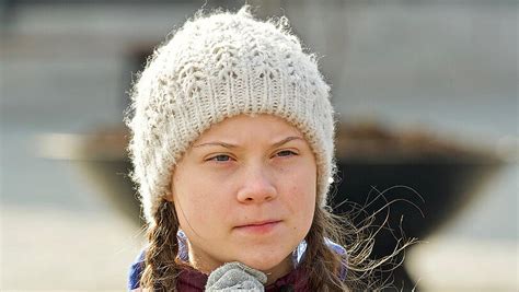 Greta Thunberg Reist In überfüllten Zügen Der Deutschen Bahn