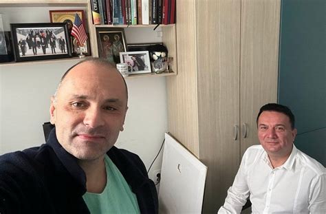 СУГАРЕСКИ НА 30 ЈУНИ ЗА ПРЕТСЕДАТЕЛ НА СДСМ МОЈОТ ГЛАС ЌЕ ГО ДАДАМ ЗА ВЕНКО НАРОДЕН ГЛАС