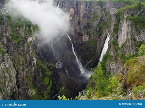 Voringfossen Waterfall Stock Image Image Of Waterfall 10943887