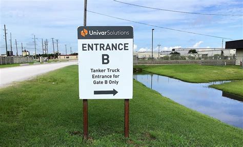 Univar Solutions Houston Tx Coast2coast Signs