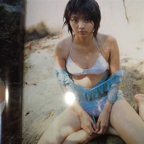 満島ひかり写真集 aURA 2006年第一刷発売 中古 のヤフオク落札情報