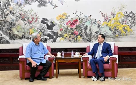 杨万明会长会见路易·艾黎义子邓邦镇夫妇及新西兰和平之友联谊会代表团澎湃号·政务澎湃新闻 The Paper