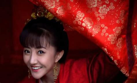 隋唐女將新月娥：斬殺羅士信，生擒程咬金，為何卻死於新婚之夜？ 每日頭條