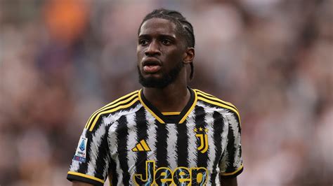 Juve Ufficiale Iling Junior E Barrenechea All Aston Villa
