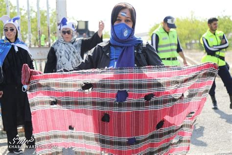 حرکت جنجالی دختر پرسپولیسی طرفداری