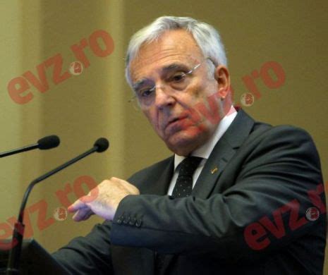 DEZVĂLUIRE BOMBĂ Cine a locuit în vila pe care Mugur Isărescu o are la Snagov pe vremea
