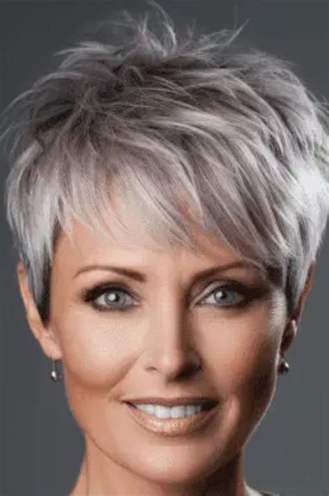 Older Women Are Loving These 100 Flattering Short Haircuts In 2024