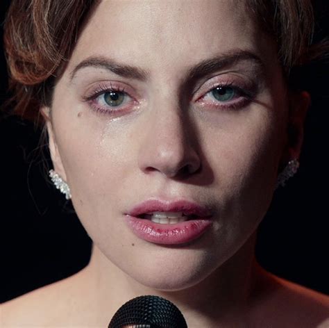 Lady Gagas Most Iconic Beauty Moments In A Star Is Born Grazia