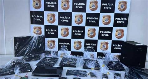 Conquista Polícia faz busca e apreensão em casa de suspeito de roubar fotos de menores nuas
