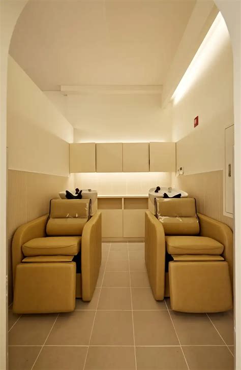 베이지톤 깔끔한 11평 미용실 인테리어 광진구 자양동