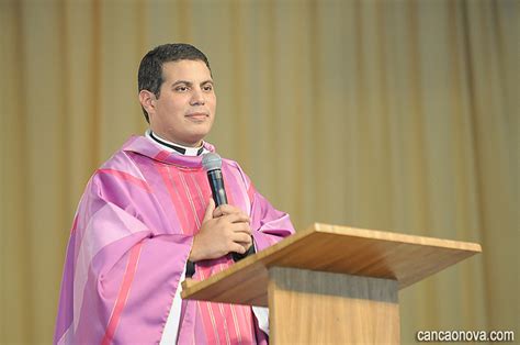 Padre Explica Por Que A Igreja Celebra Todos Os Santos