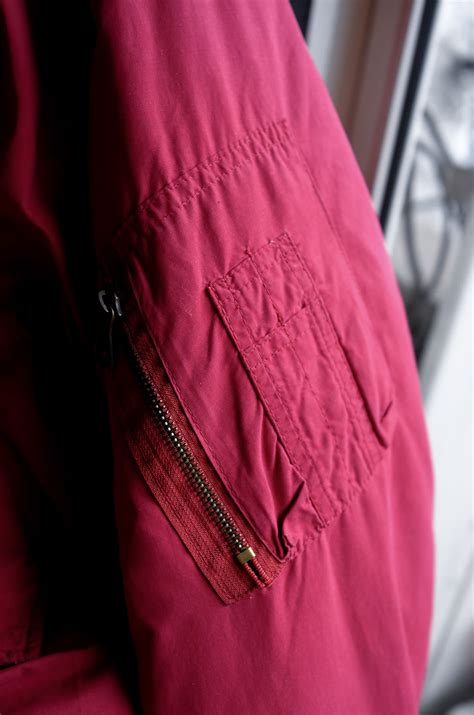 傑作 Diary1259 Surr By Laila