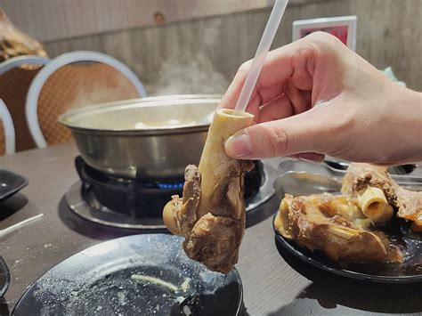 台中梧棲｜羊霸天下｜羊肉爐火鍋自助式吃到飽．高達60種以上的品項任你選 茵芸旅食中
