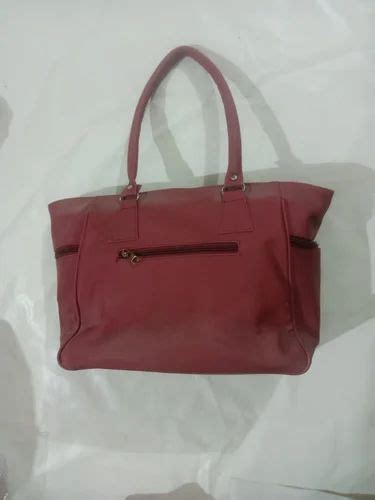 Pu Leather Shoulder Pagwin Embroidered Ladies Hand Bag 200 Gm Size L10 X B4 X H10 Inch At Rs
