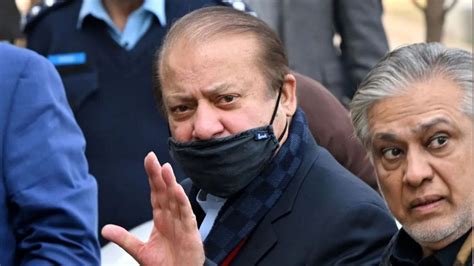 Nawaz Sharif বড় স্বস্তি নওয়াজ শরিফের মনোনয়ন গ্রহণ করল নির্বাচন