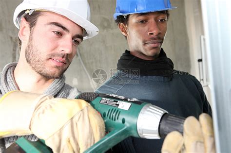 钻孔工人钻头角落预防手套衣服工具机械演习电缆家乡高清图片下载 正版图片321258154 摄图网